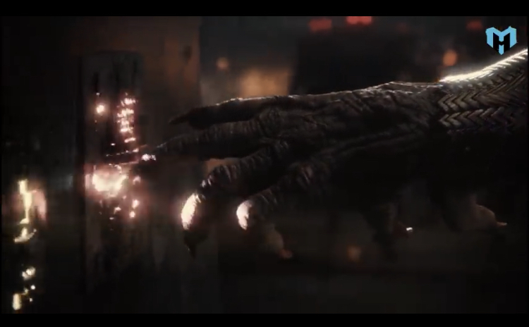 Thanos takes an attack from Steppenwolf's axe like Supes, what's the ...