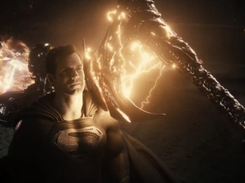 Can DCEU Supergirl tank Steppenwolf's axe? - Battles - Comic Vine